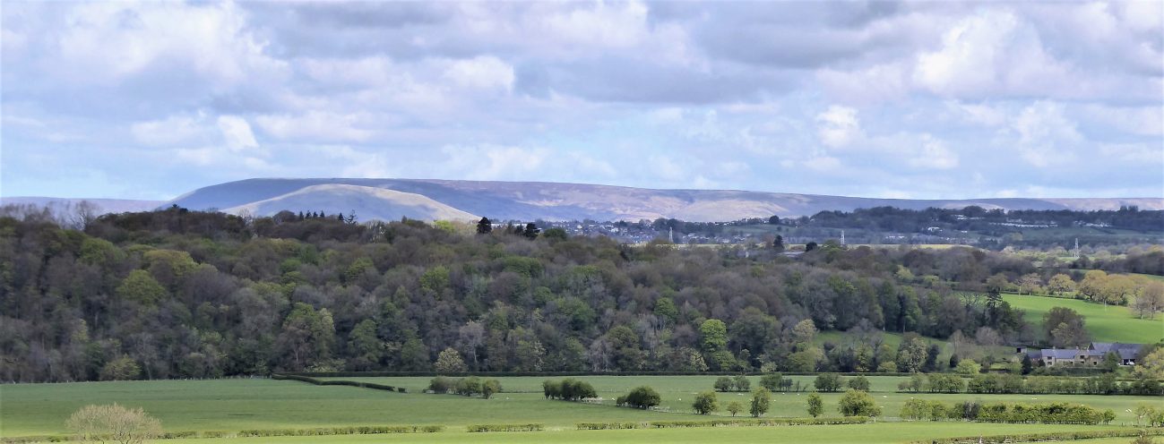THE OTHER SIDE OF THE RIBBLE – BALDERSTONE AND SAMLESBURY. | bowlandclimber